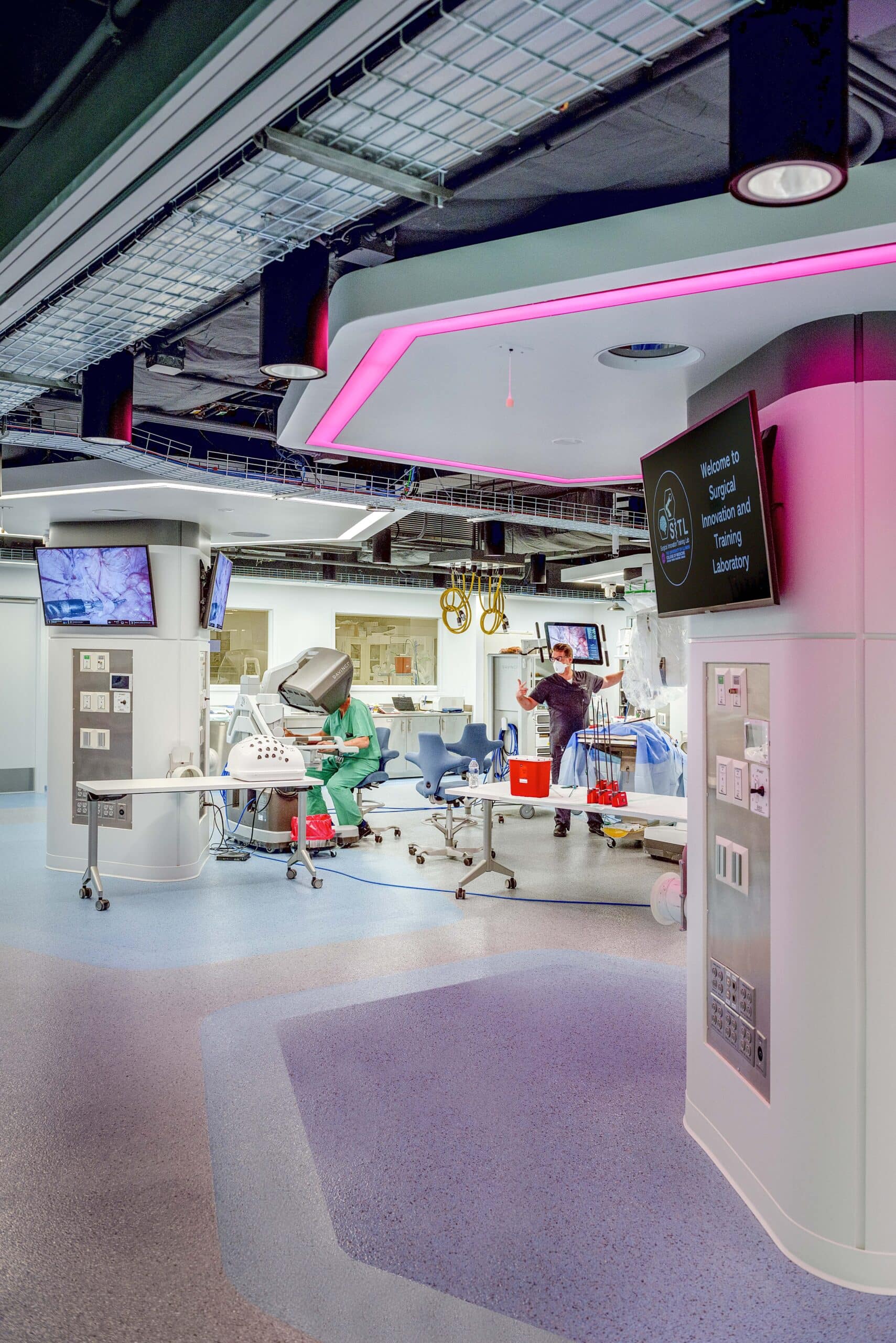 UIC Surgical Lab - Kirlin Lighting